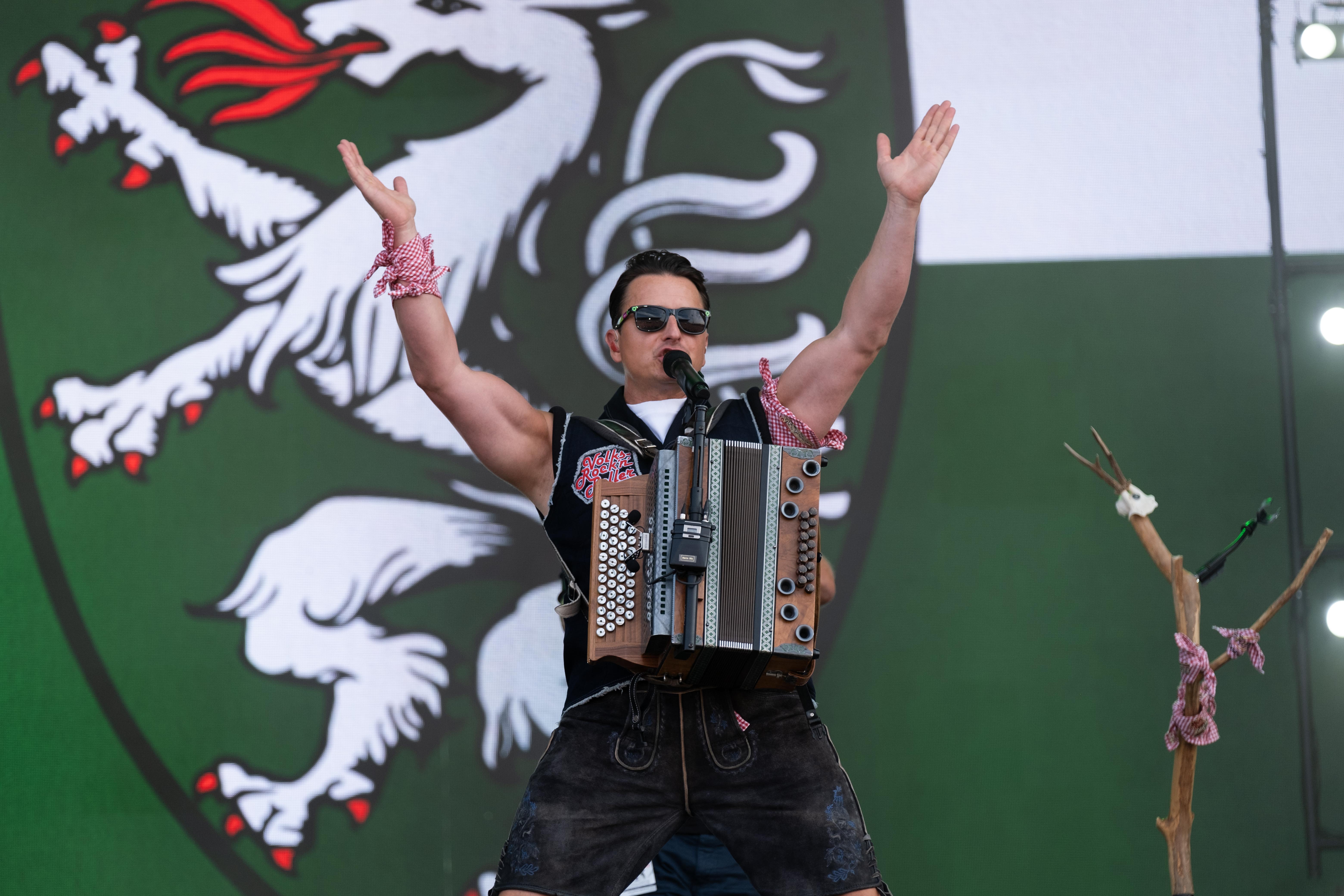 Andreas Gabalier EIN HULAPALU AUF UNS Tour 2025 - SEMMEL Concerts ...